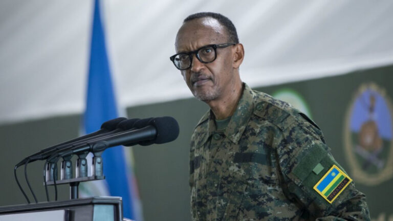 Guerre en RDC : Félix Tshisekedi et Paul Kagame renouent le dialogue à ... Guerre en RDC : Félix Tshisekedi et Paul Kagame renouent le dialogue à ...
