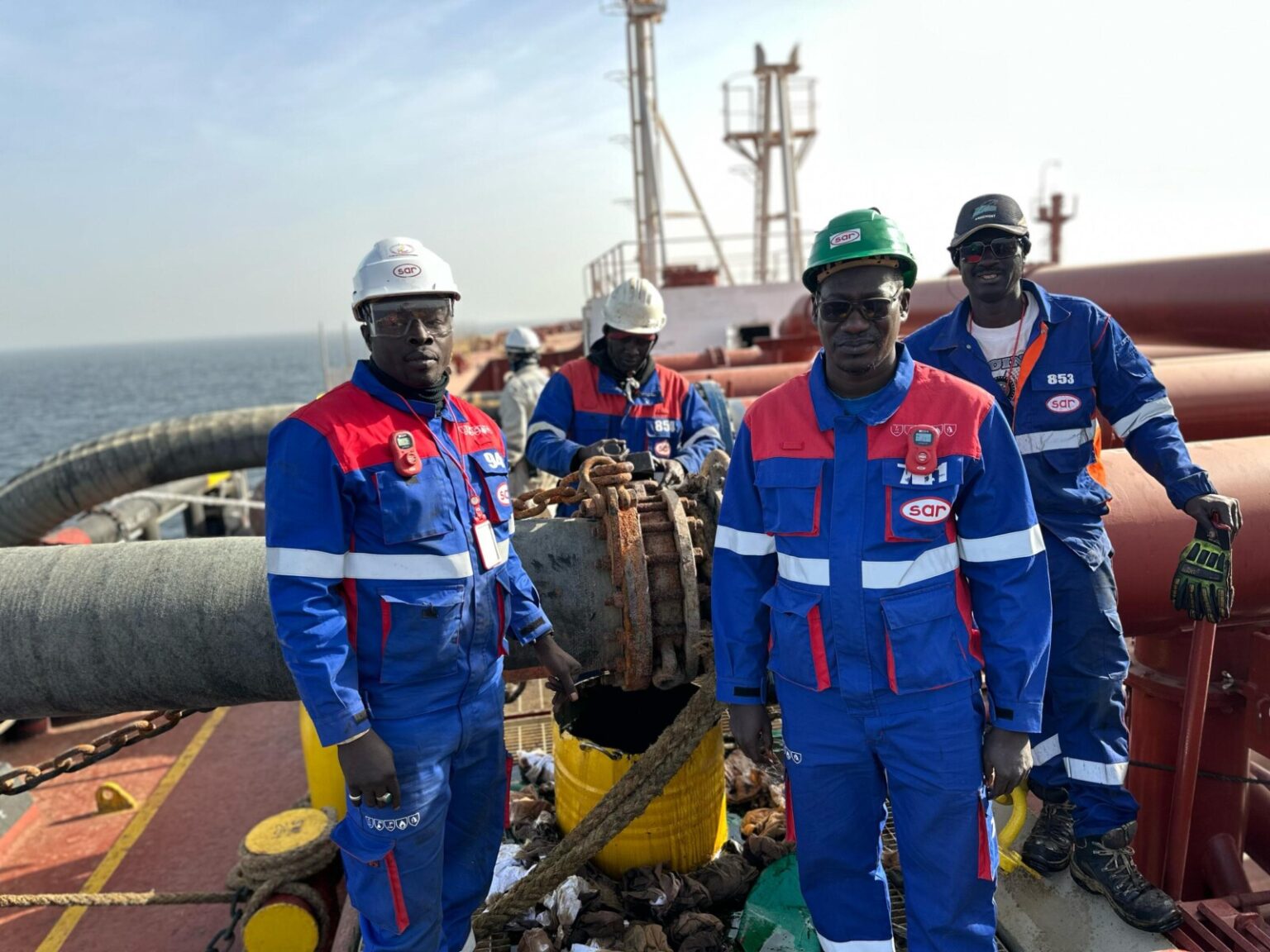 Pétrole sénégalais : Le brut Sangomar raffiné avec succès par la SAR ...